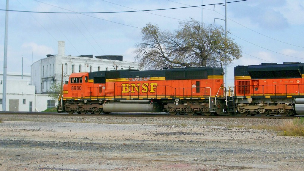 BNSF 8980